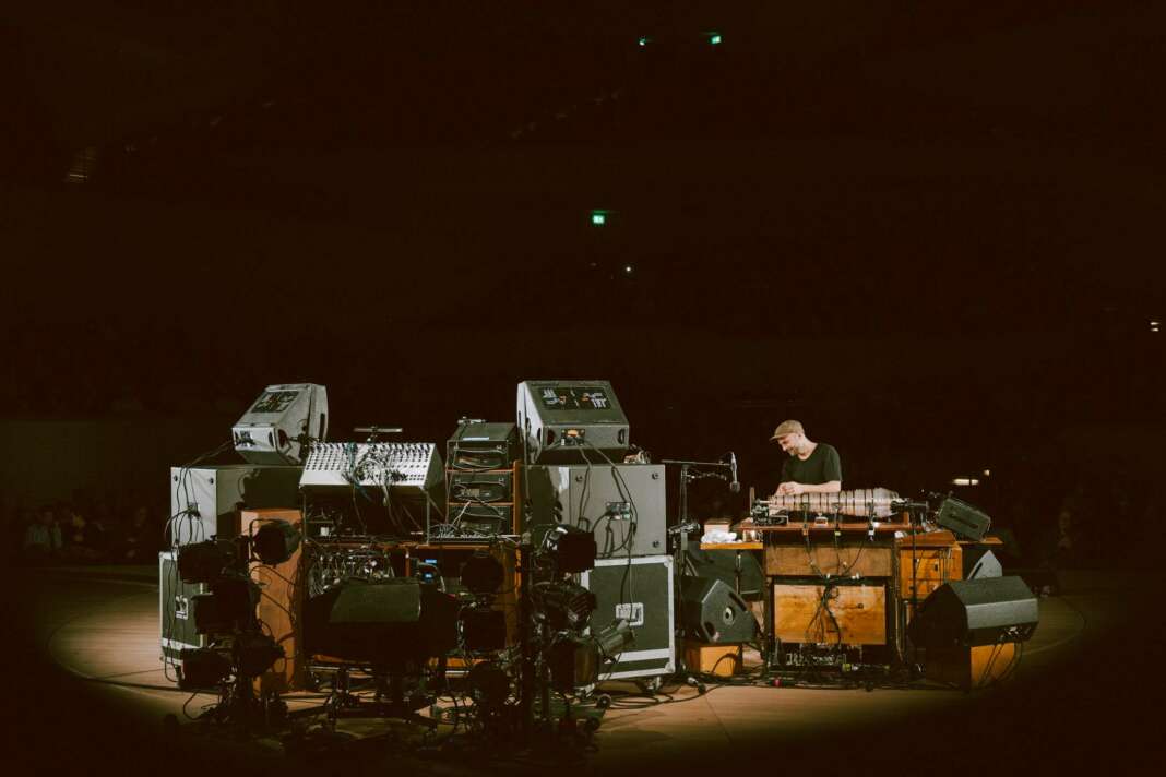 Review: Surreal schön – Abtauchen in eine Welt aus Klängen in der ...